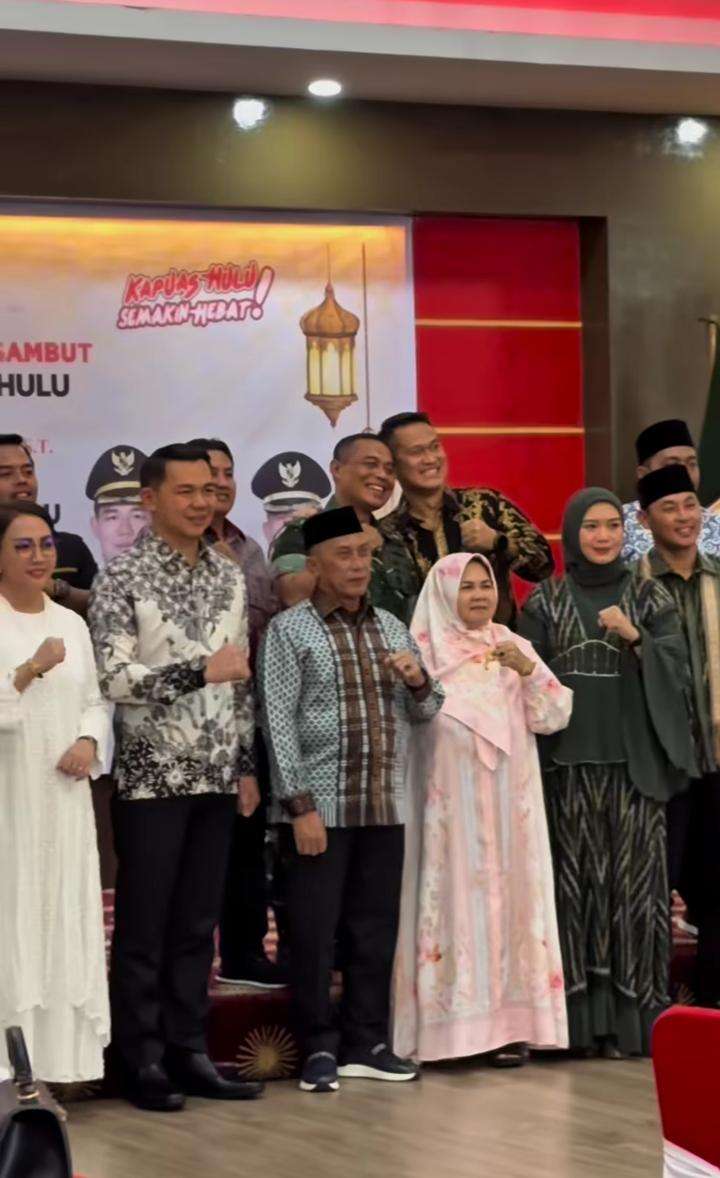 Pisah sambut Bupati dan Wakil Bupati Kapuas Hulu periode 2021 - 2025 dengan Bupati dan Wakil ...